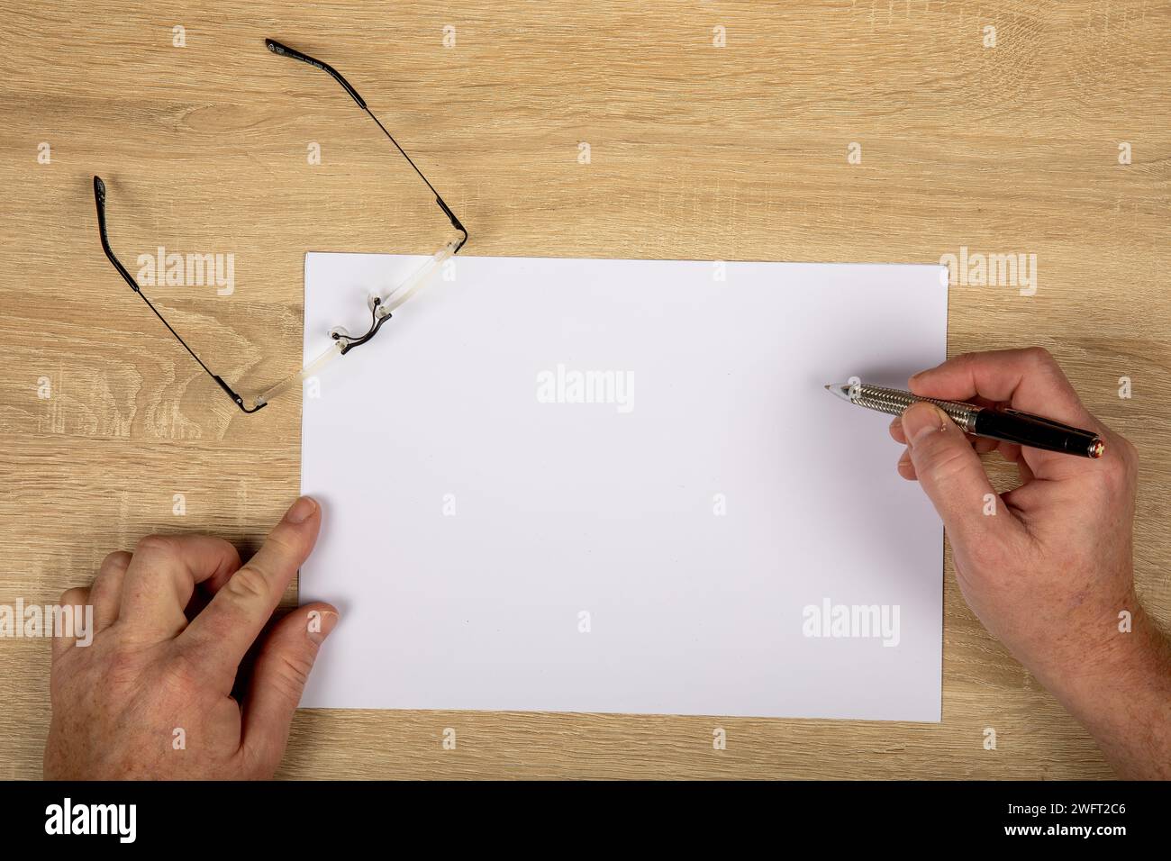 Top down view office table hi-res stock photography and images - Alamy