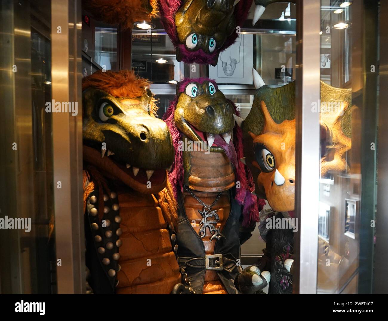 Hamburg, Germany. 01st Feb, 2024. Mr. Heavysaurus (l-r, vocals) aka ...