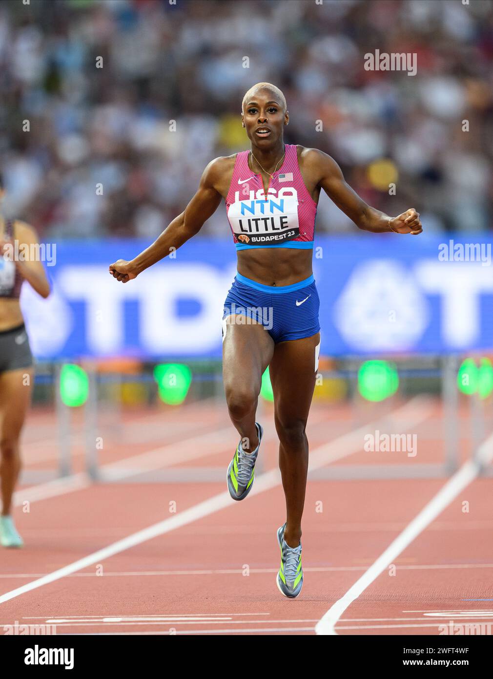 Shamier LITTLE participating in the 400 meters hurdles at the World ...