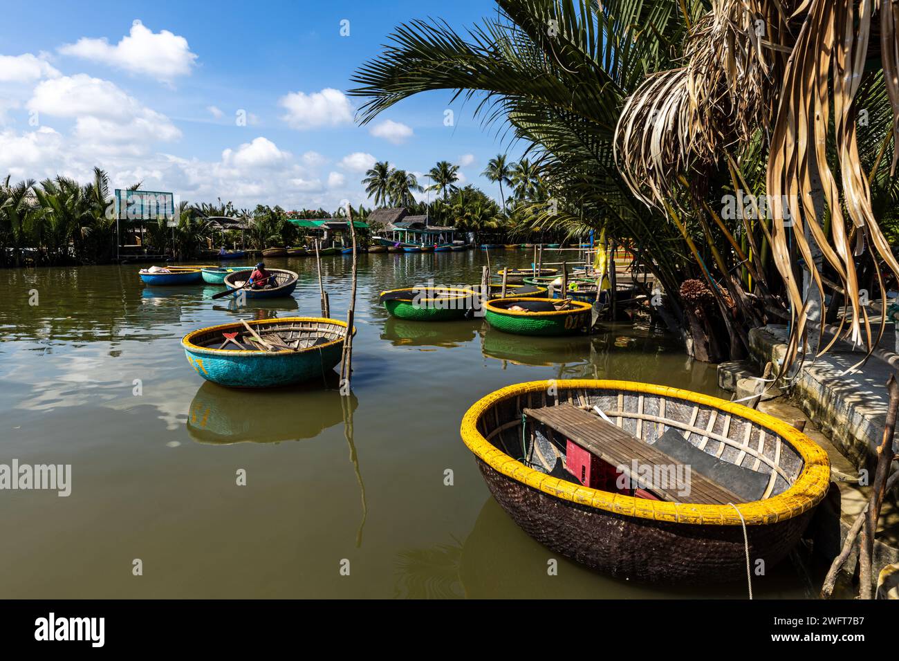 Traditional Basket Boats at Hoi An in Vietnam Stock Photo - Alamy