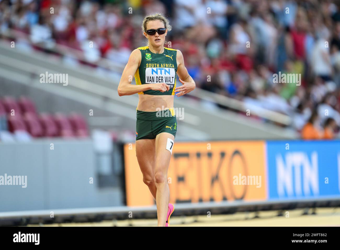 Zenéy GELDENHUYS participating in the 400 meters at the World Athletics ...