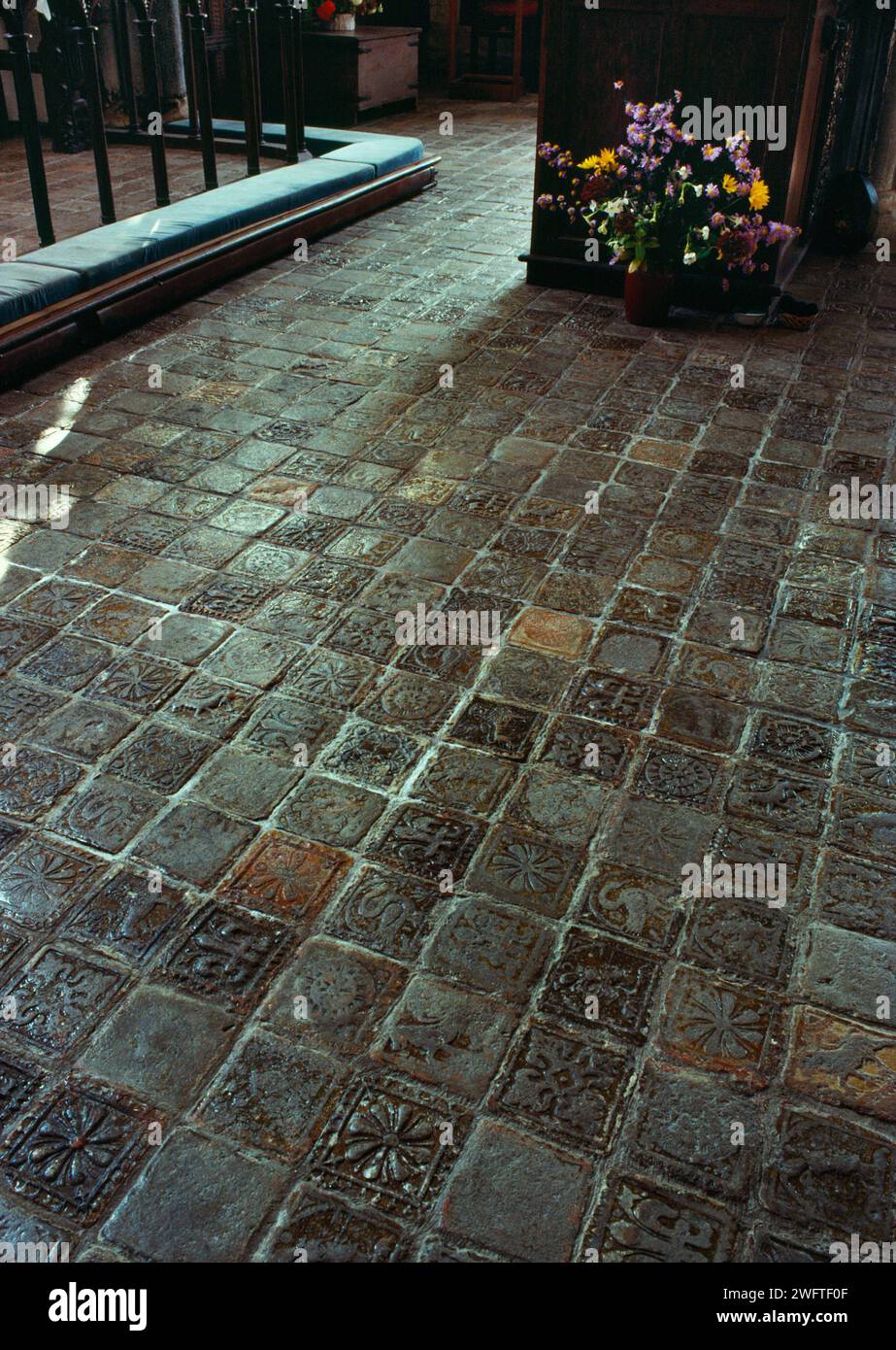 Medieval floor hi-res stock photography and images - Alamy