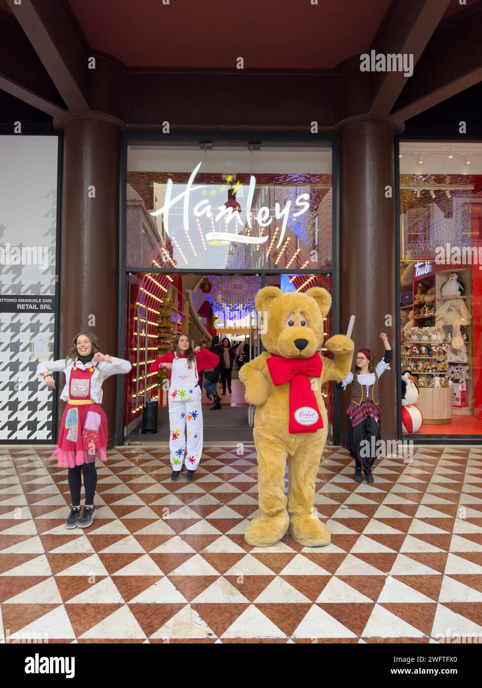 Hamleys toys hi-res stock photography and images - Alamy