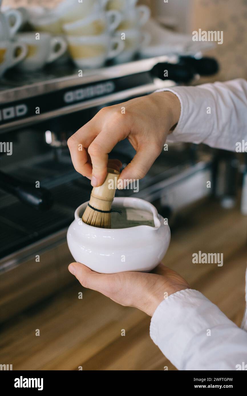 Matcha tea worker hi-res stock photography and images - Alamy