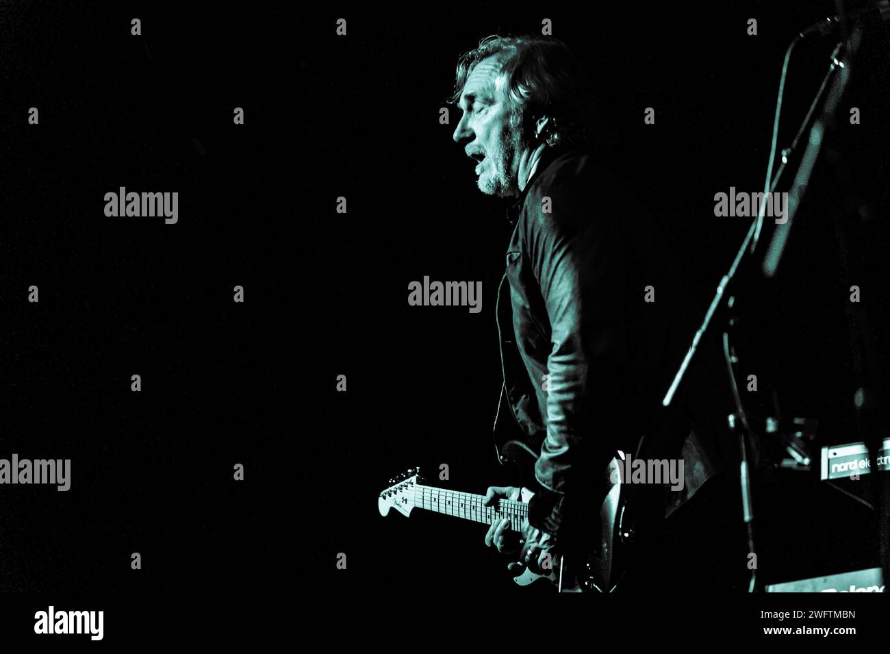 Luke Morley Live in London Stock Photo - Alamy