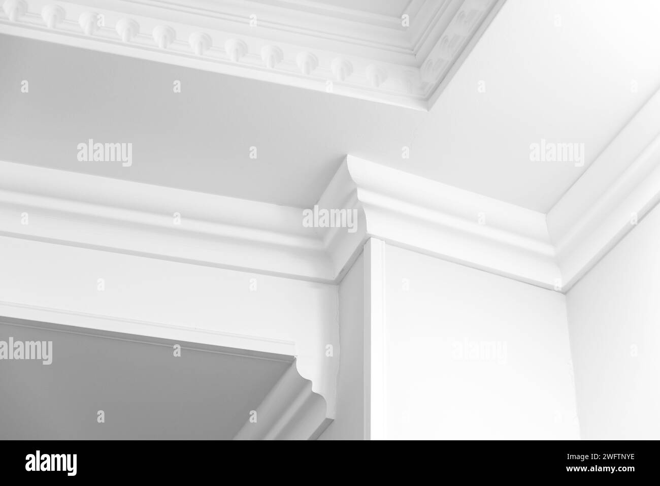 Cornice ceiling hi-res stock photography and images - Alamy