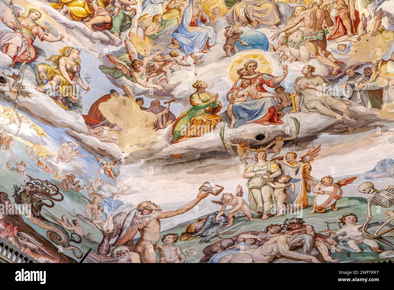 Interior duomo florence hi-res stock photography and images - Alamy