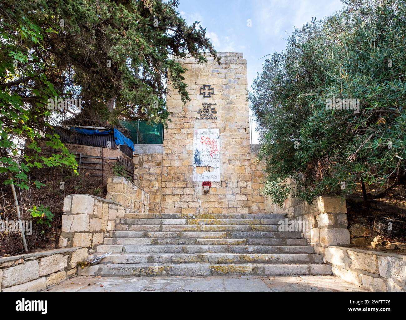 German paratroopers in ww2 hi-res stock photography and images - Alamy