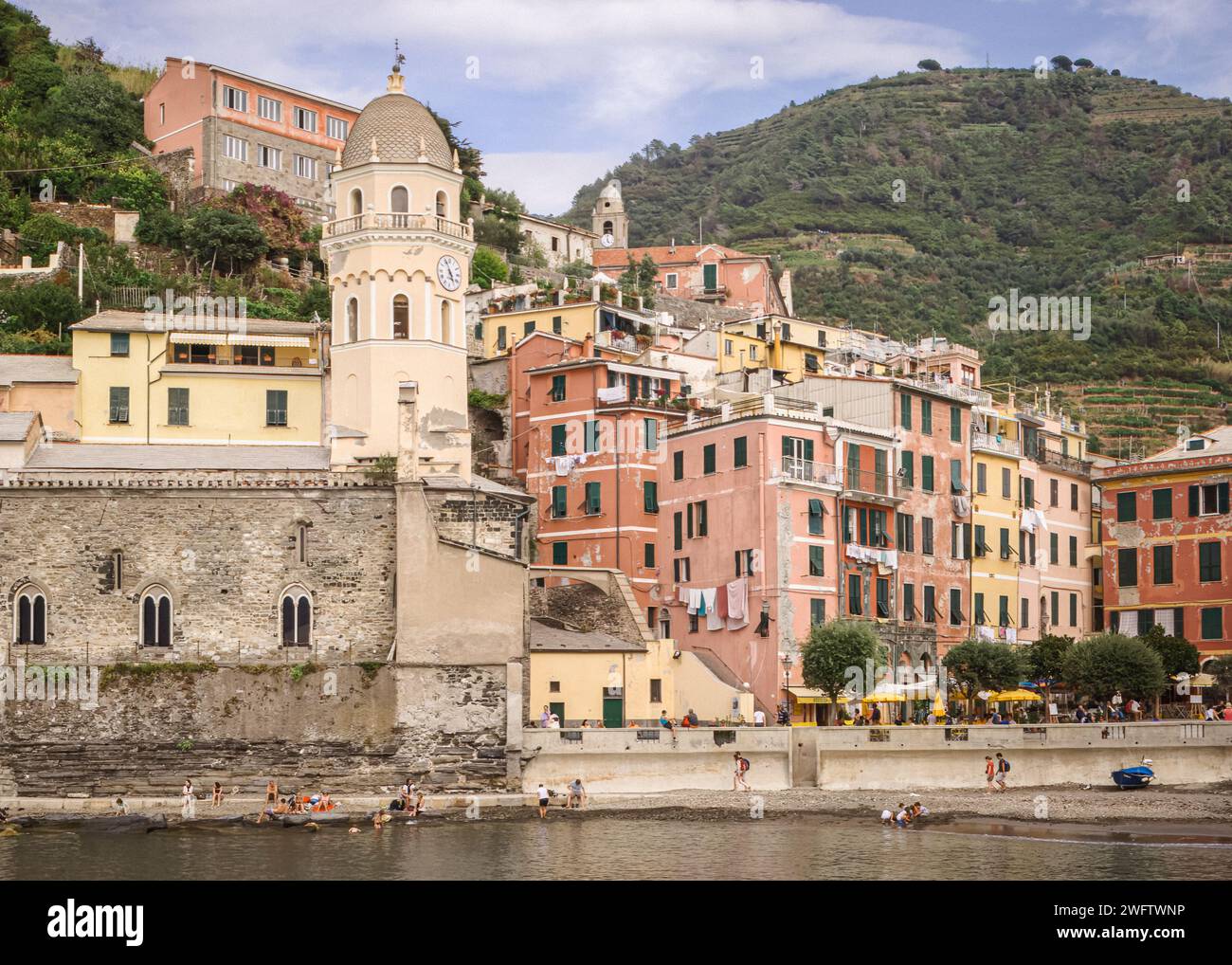 Picturesque italian coastal town hi-res stock photography and images ...