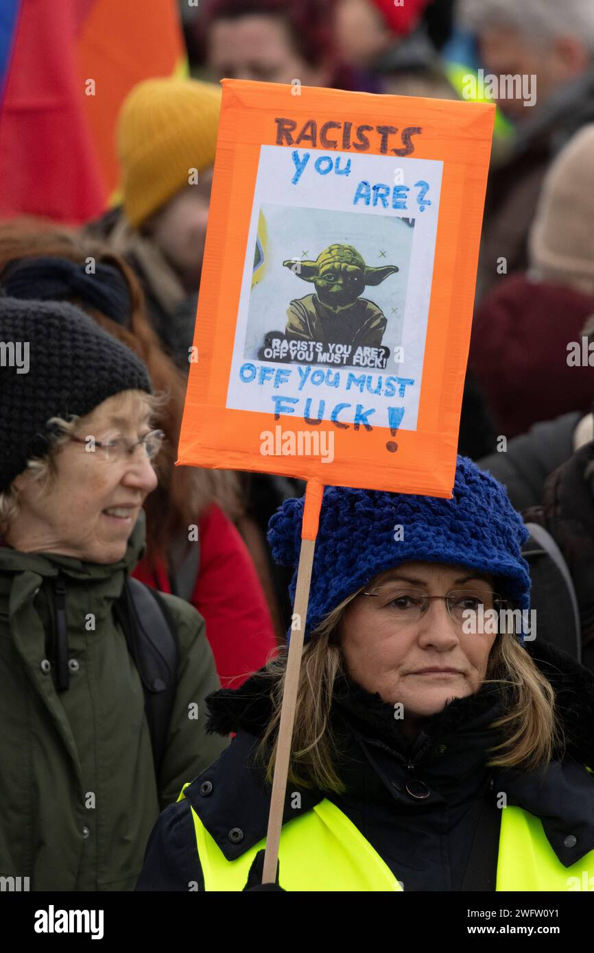 Yoda speak hi-res stock photography and images - Alamy