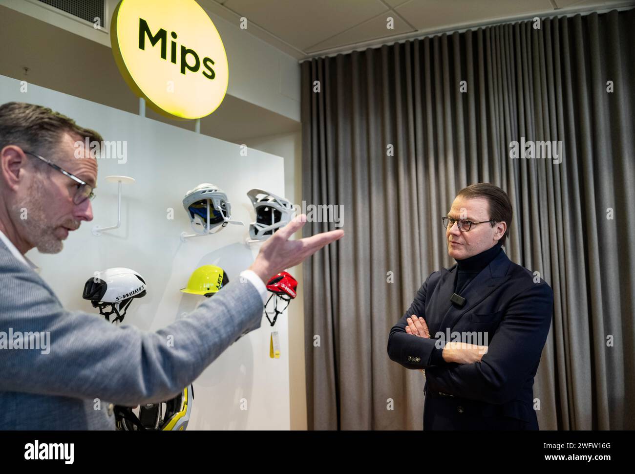 Mips helmets hi-res stock photography and images - Alamy