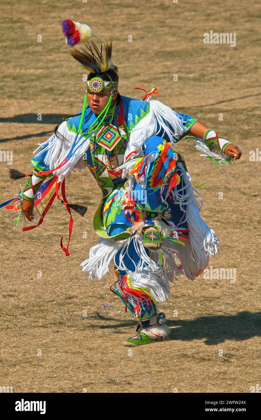 Native american gourd dance hi-res stock photography and images - Alamy