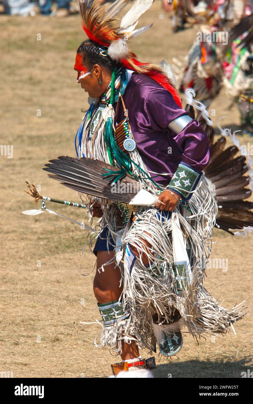 Native american gourd dance hi-res stock photography and images - Alamy
