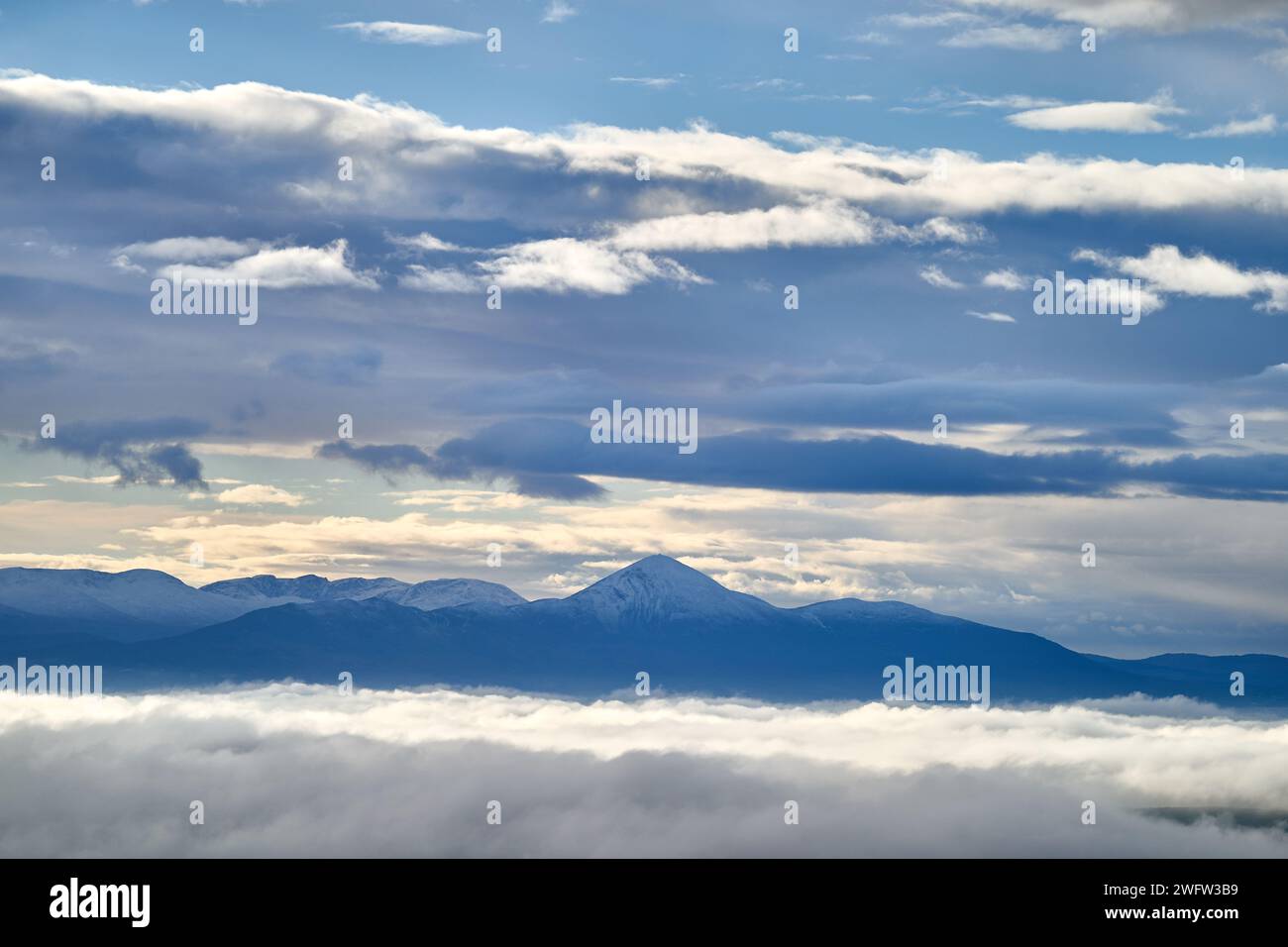 Hiking croagh patrick ireland hi-res stock photography and images - Alamy