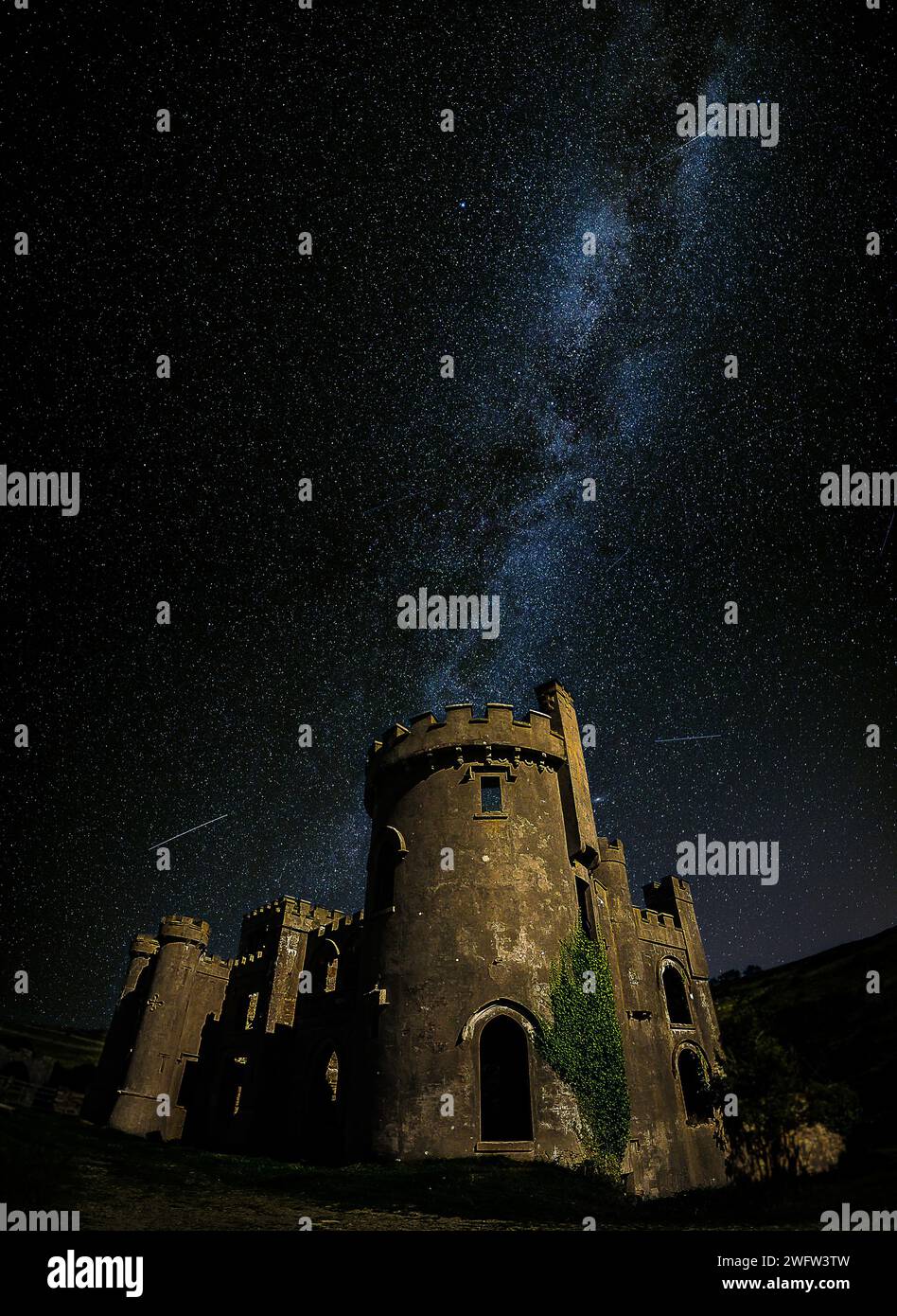 Milky way galaxy over the Clifden castle Ireland Stock Photo - Alamy