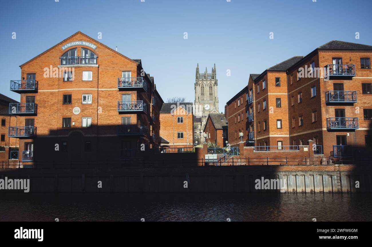 Leeds tower blocks hi-res stock photography and images - Alamy