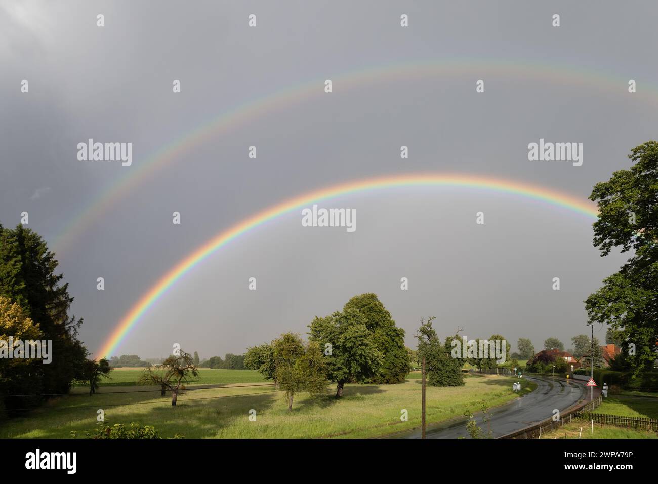 Juli sonne hi-res stock photography and images - Alamy