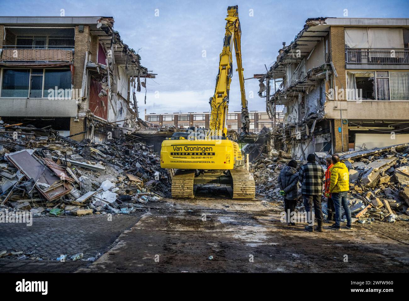 ROTTERDAM - Work is underway at the site where an explosion took place ...