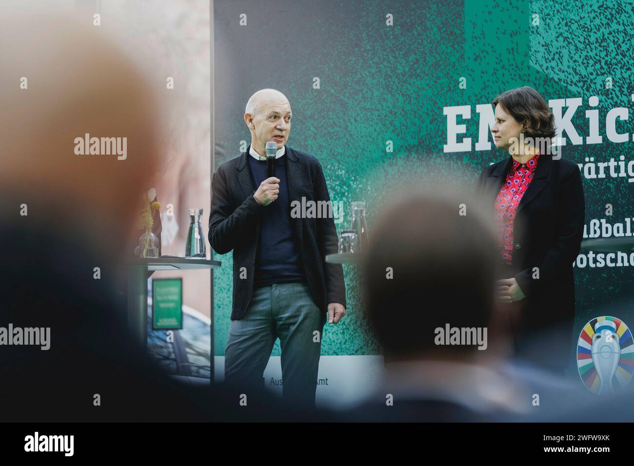 Bernd Neuendorf, President of the DFB, and Suliane Seifert, taken as ...