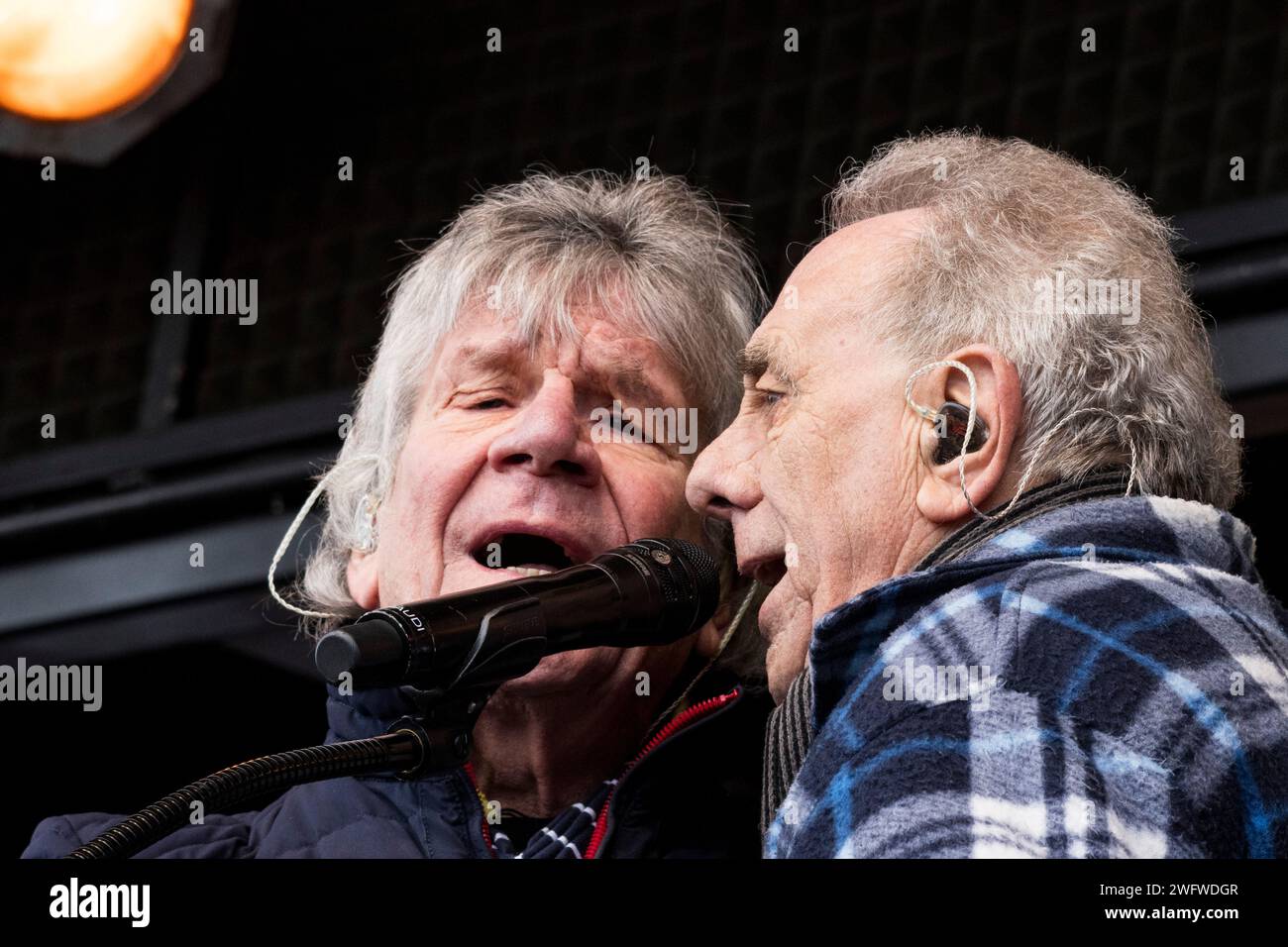 Cologne, Germany. Kölschrock band Bläck Fööss with Erry Stoklosa and ...