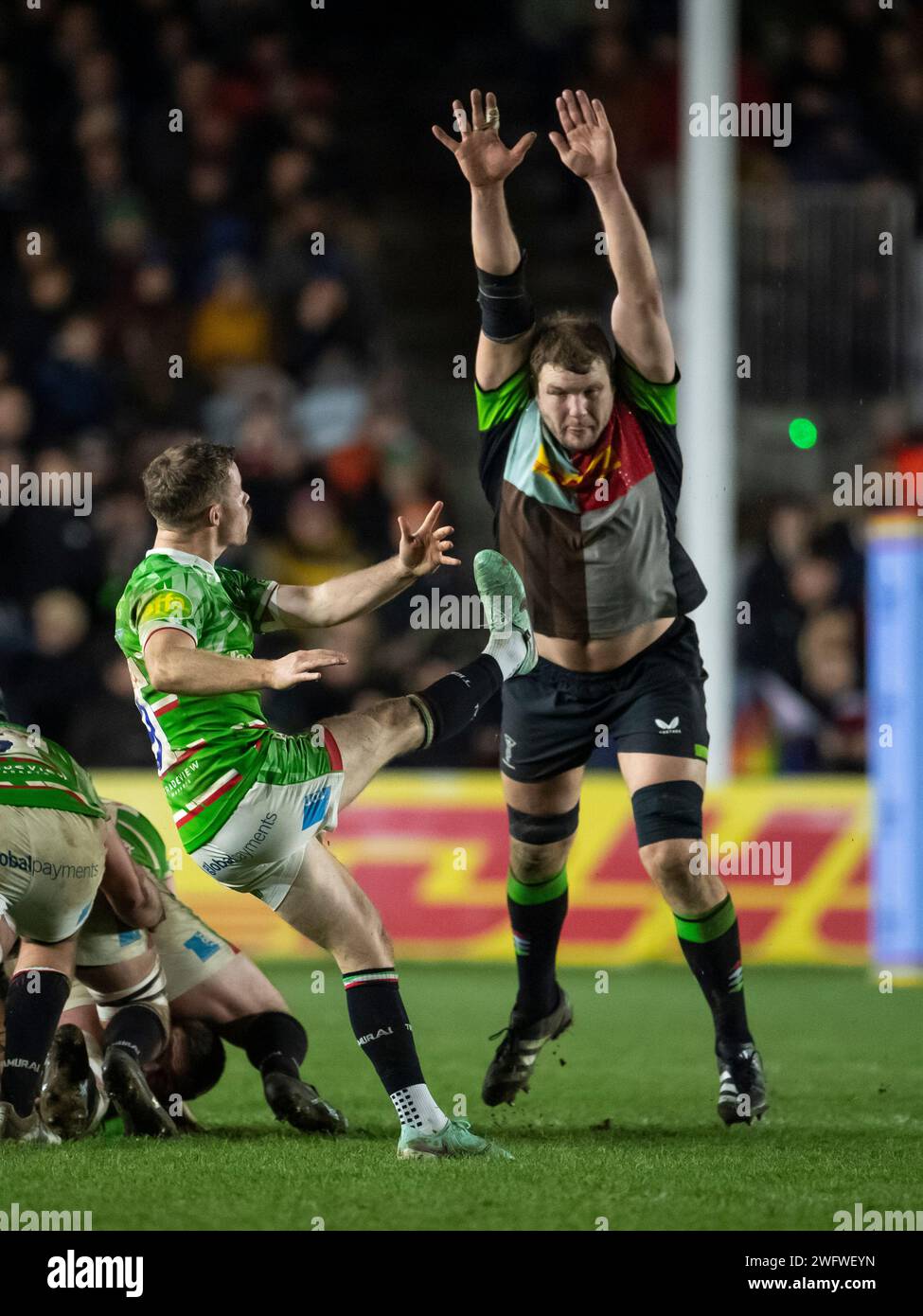 Harlequins Joe Launchbury in action during Harlequins vs Leicester ...