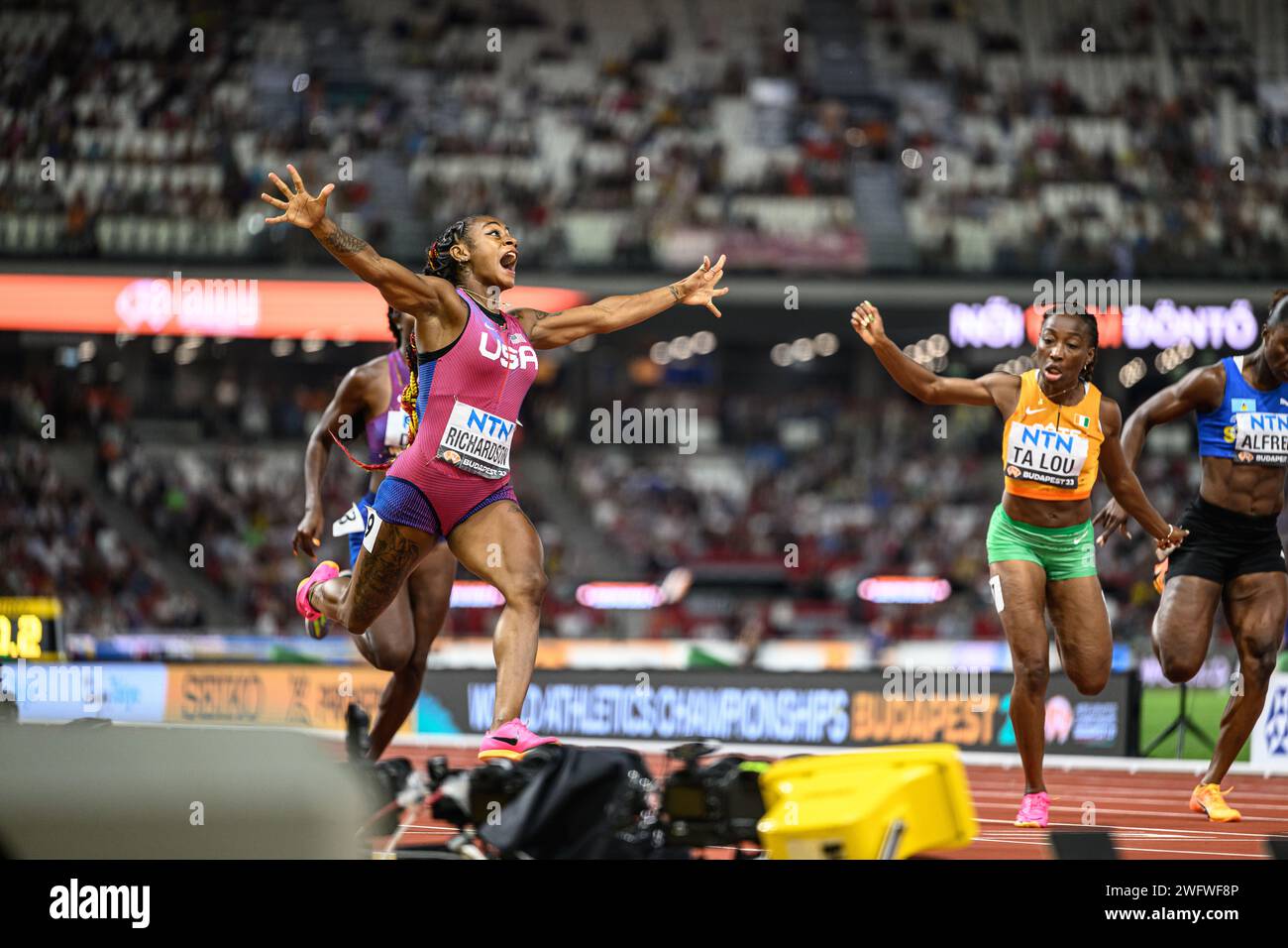 Sha'Carri RICHARDSON winning in the 100 meters at the World Athletics ...