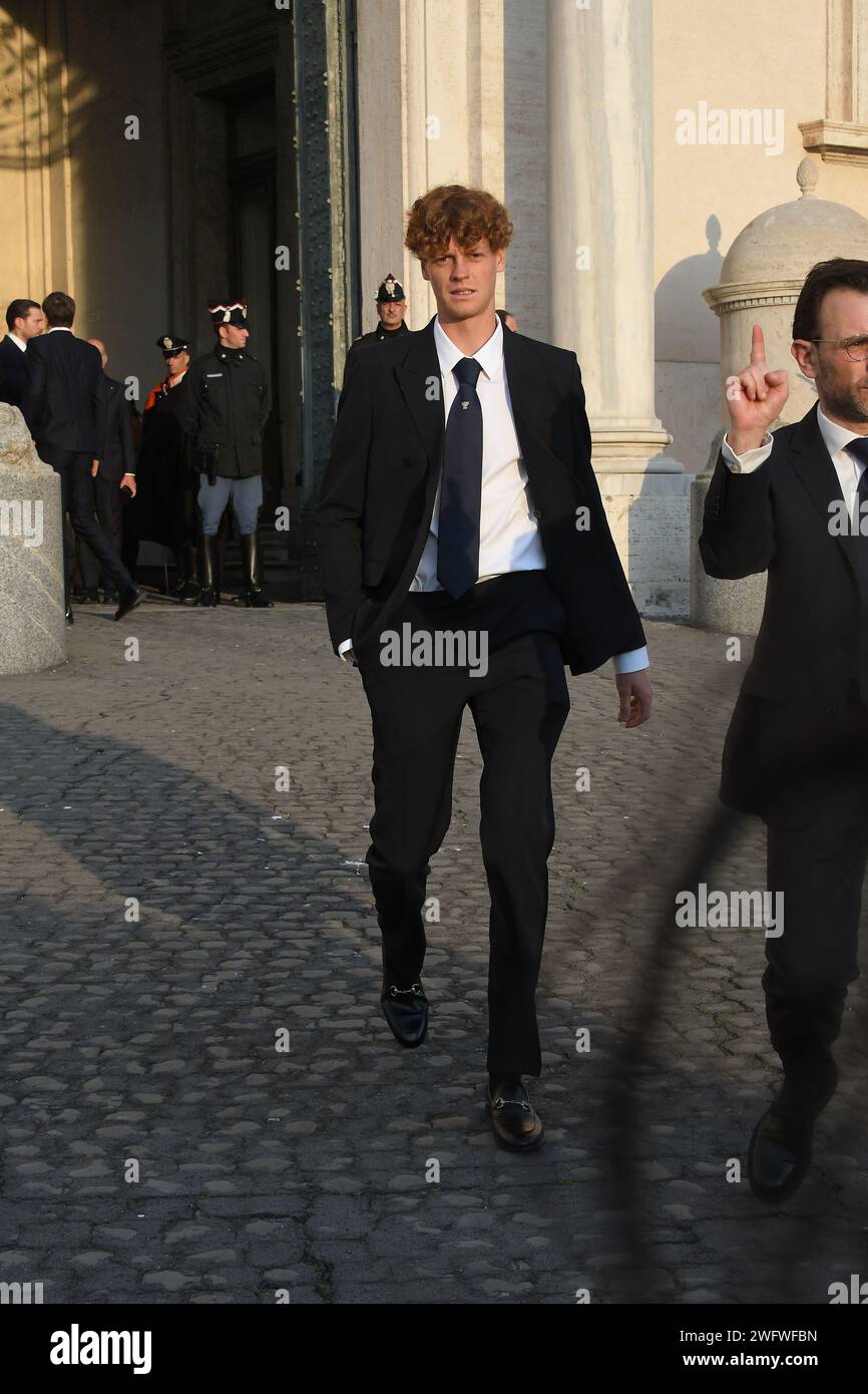 Rome, Jannik Sinner leaves the Quirinale with the Davis champions In ...