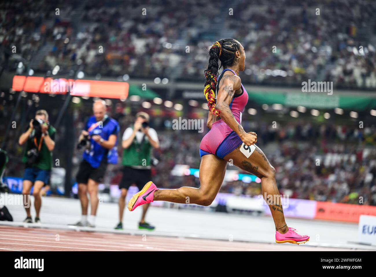 Sha'Carri RICHARDSON winning in the 100 meters at the World Athletics ...