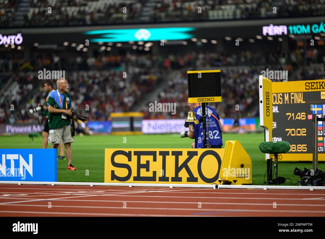 Seiko posters hi-res stock photography and images - Alamy
