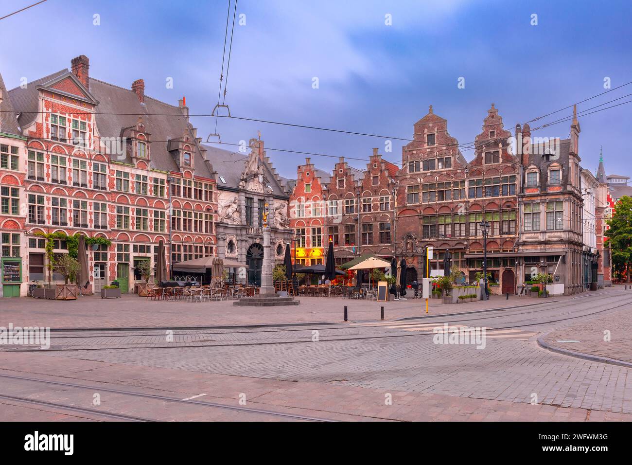 Veerleplein square hi-res stock photography and images - Alamy