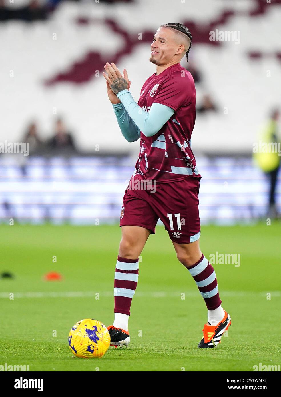 West Ham United's Kalvin Phillips warming up prior to kick-off before ...