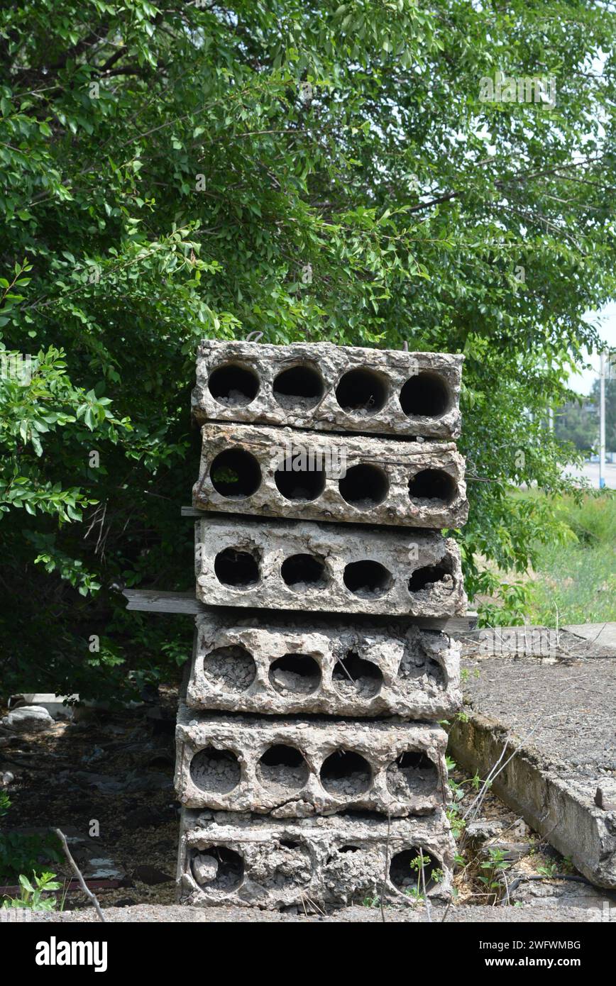 Metal cement hi-res stock photography and images - Alamy