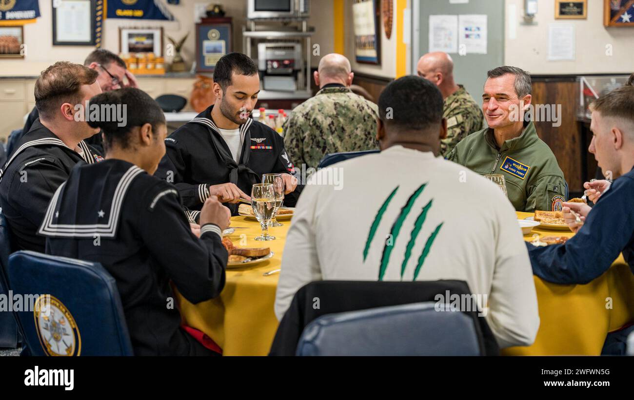 Vice Adm. Doug Perry, commander, U.S. 2nd Fleet, speaks with Sailors in ...