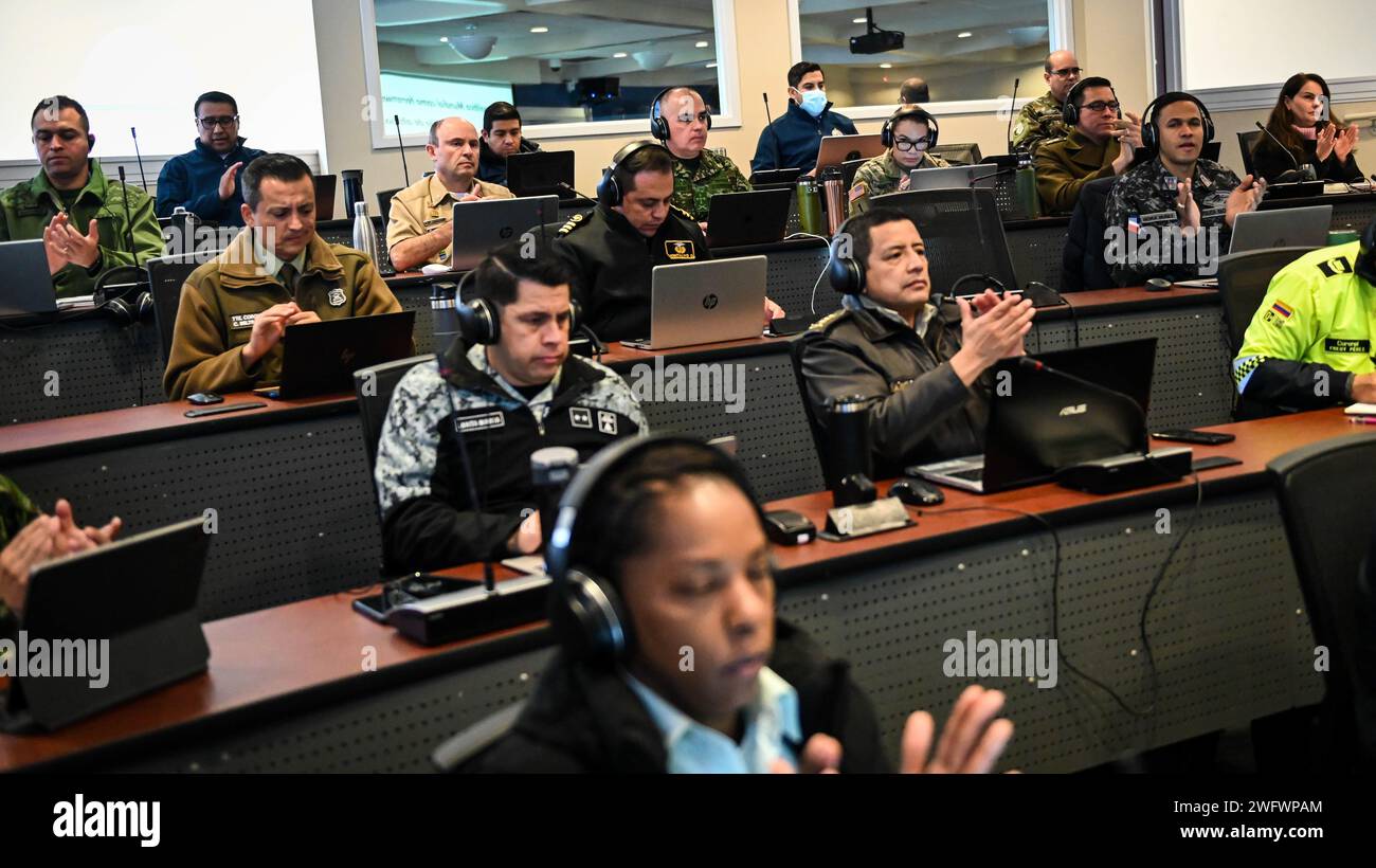 World situation conference hi-res stock photography and images - Alamy