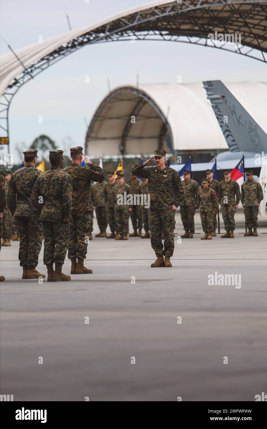 U.S. Marines with Marine All Weather Fighter Attack Squadron (VMFA(AW ...