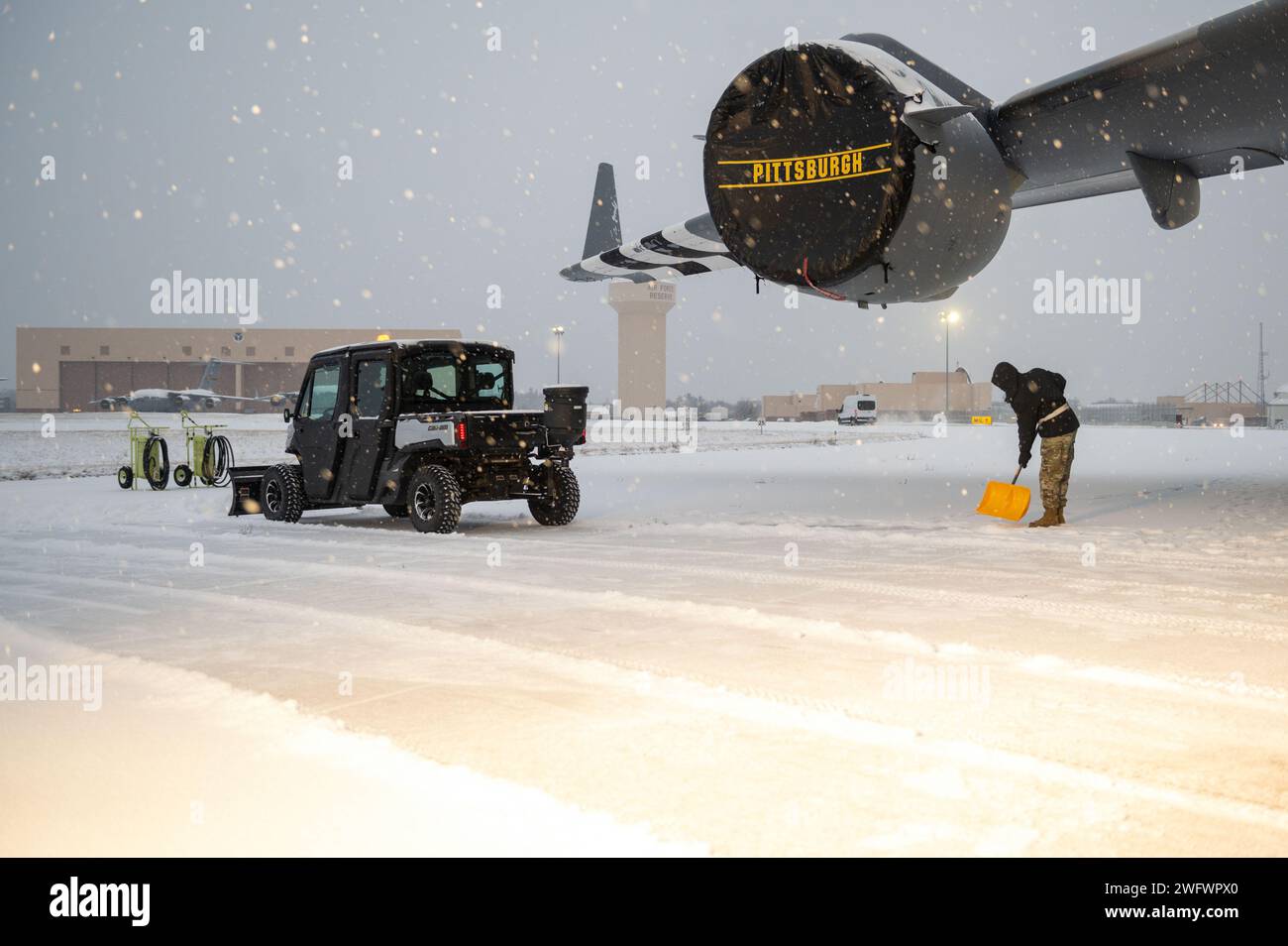 911th Aircraft Maintenance Squadron Steel Airmen perform snow clearing ...