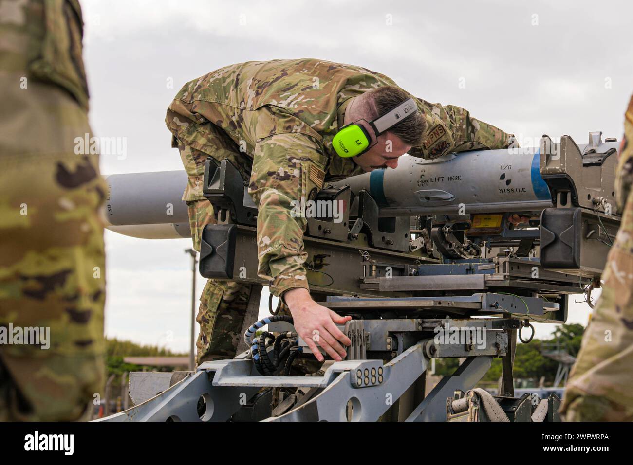 U.S. Air Force Staff Sgt. Ean Gardner, 4th Fighter Generation Squadron ...
