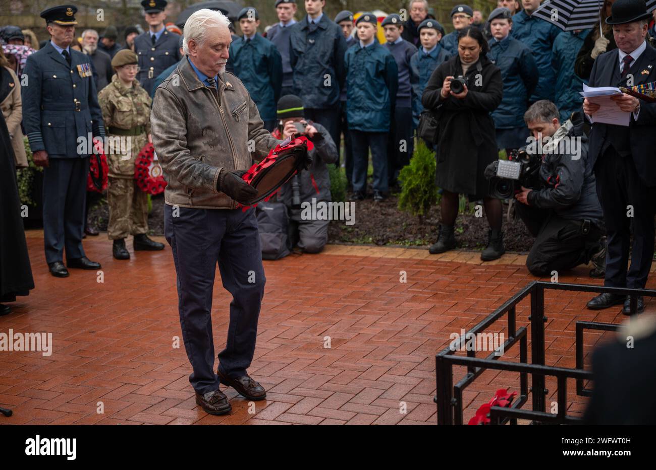 Christopher Maus, nephew of 1st Lt. Arthur Brown, pays his respects at ...