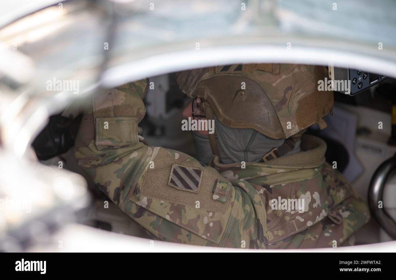 Army tank inside hi-res stock photography and images - Alamy