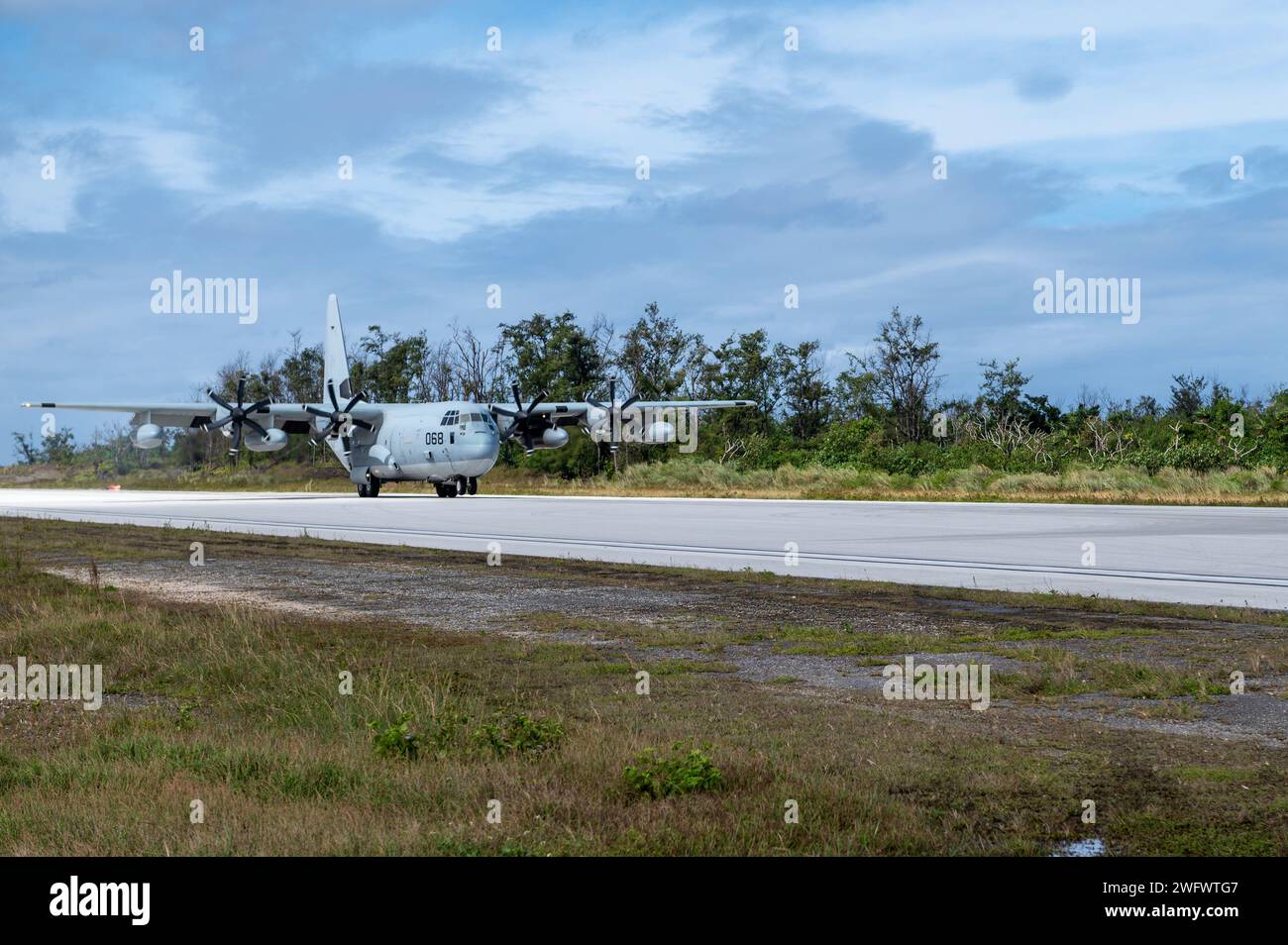 U.S. Marines assigned to the Marine Aerial Refueler Transport Squadron ...