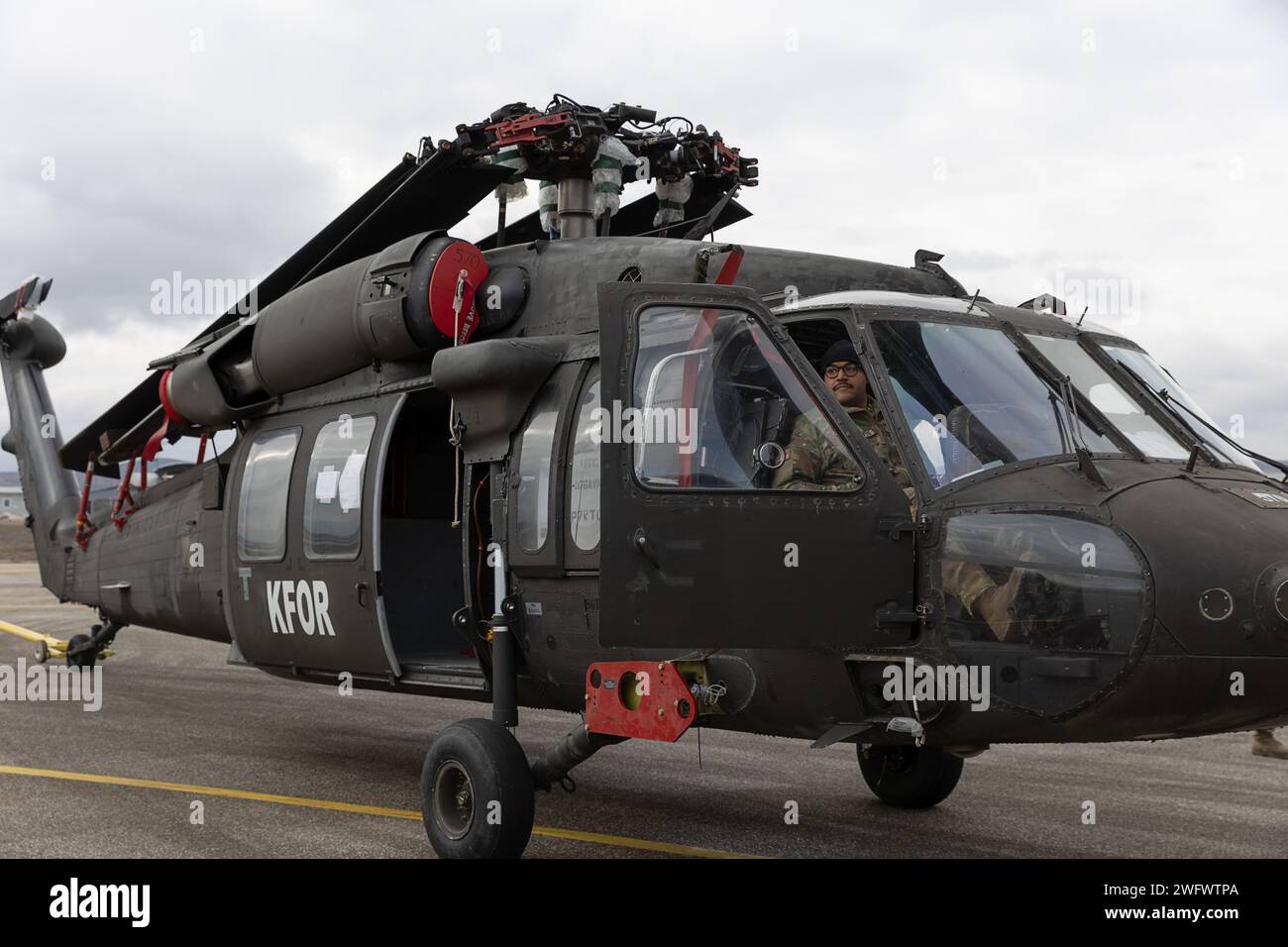 Members of 1st Battalion, 126th Aviation Regiment retrograde nine UH-60 ...