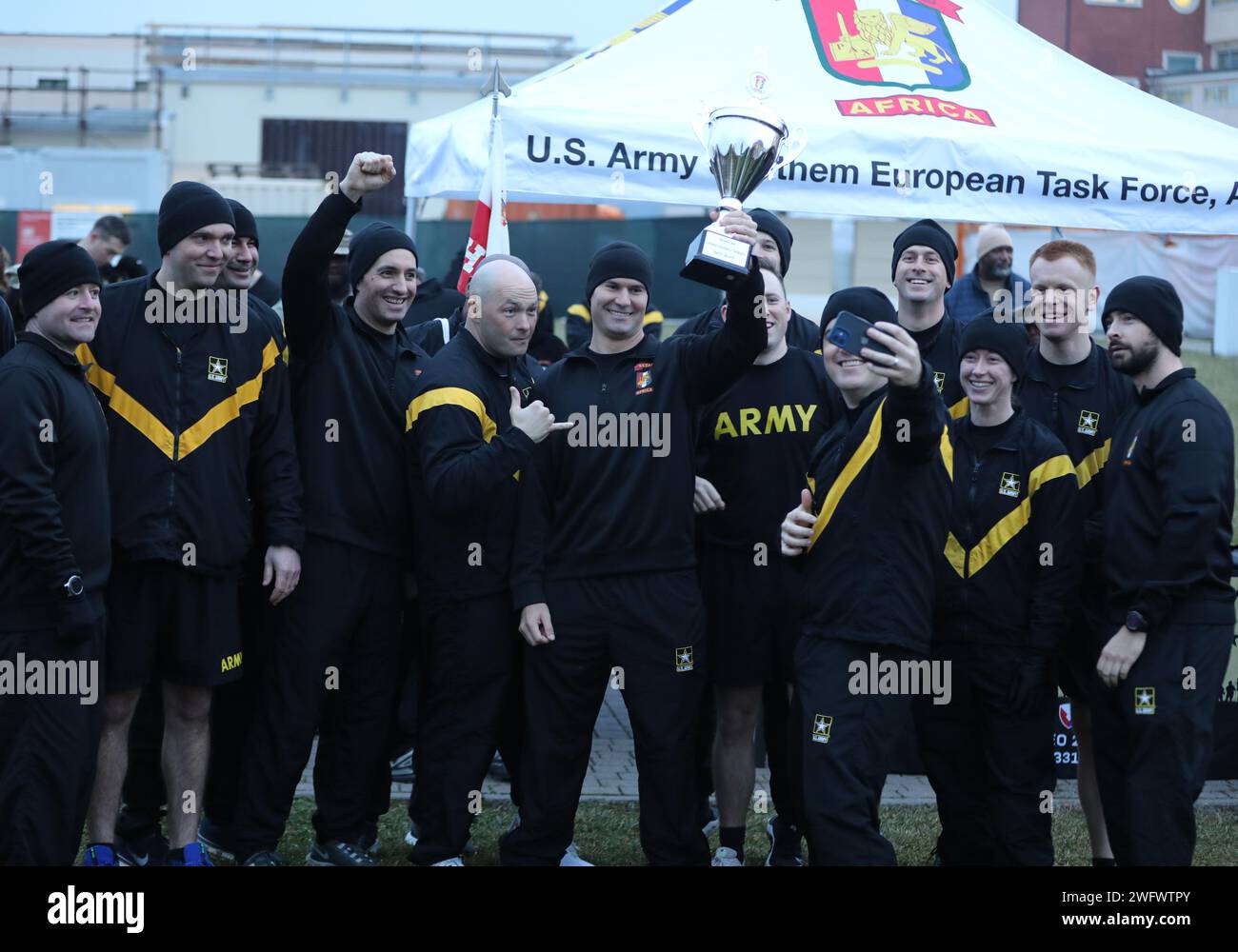 U.S. Army Soldiers assigned to U.S. Army Southern European Task Force ...