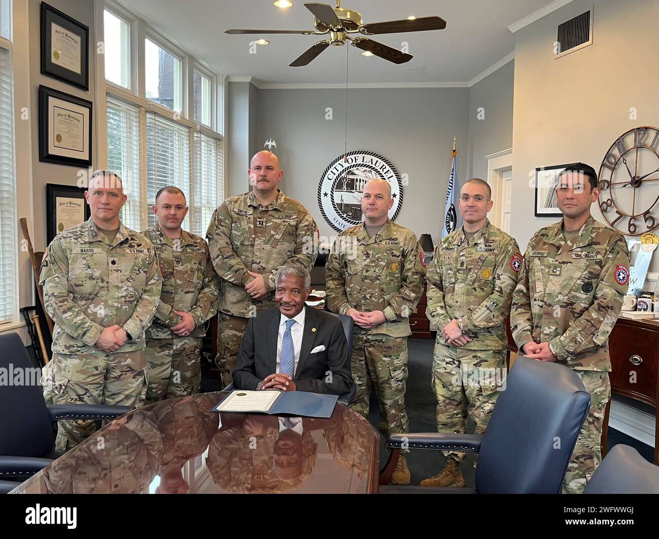 Live saving hi-res stock photography and images - Alamy