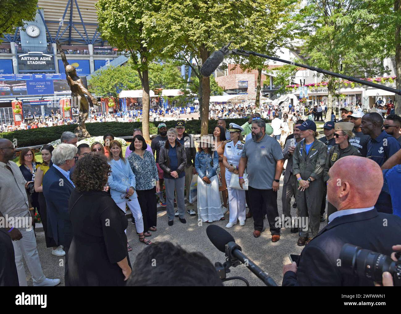 Joe hunt tennis hi-res stock photography and images - Alamy