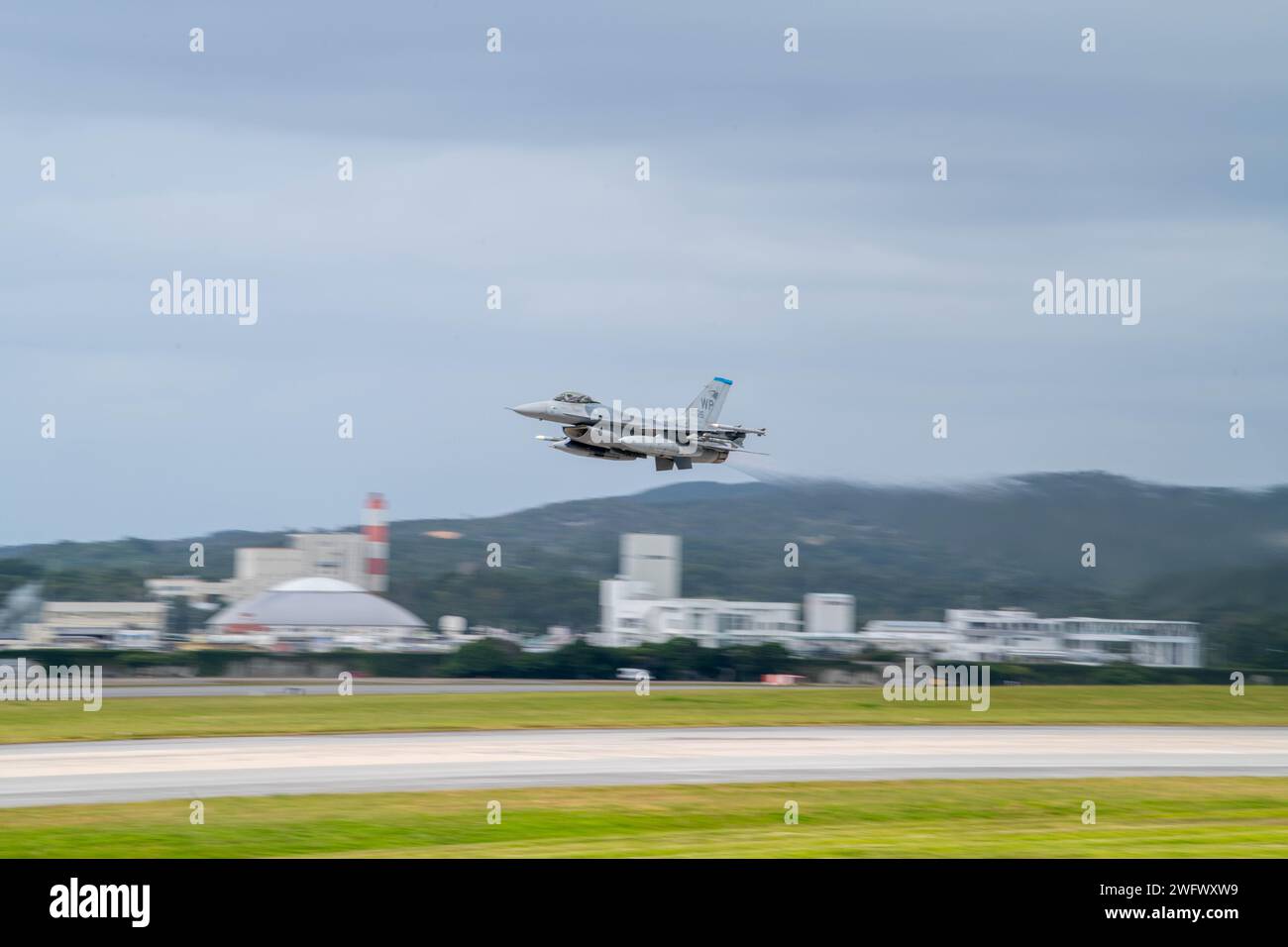 An F-16 Fighting Falcon assigned to the 35th Fighter Squadron takes off ...