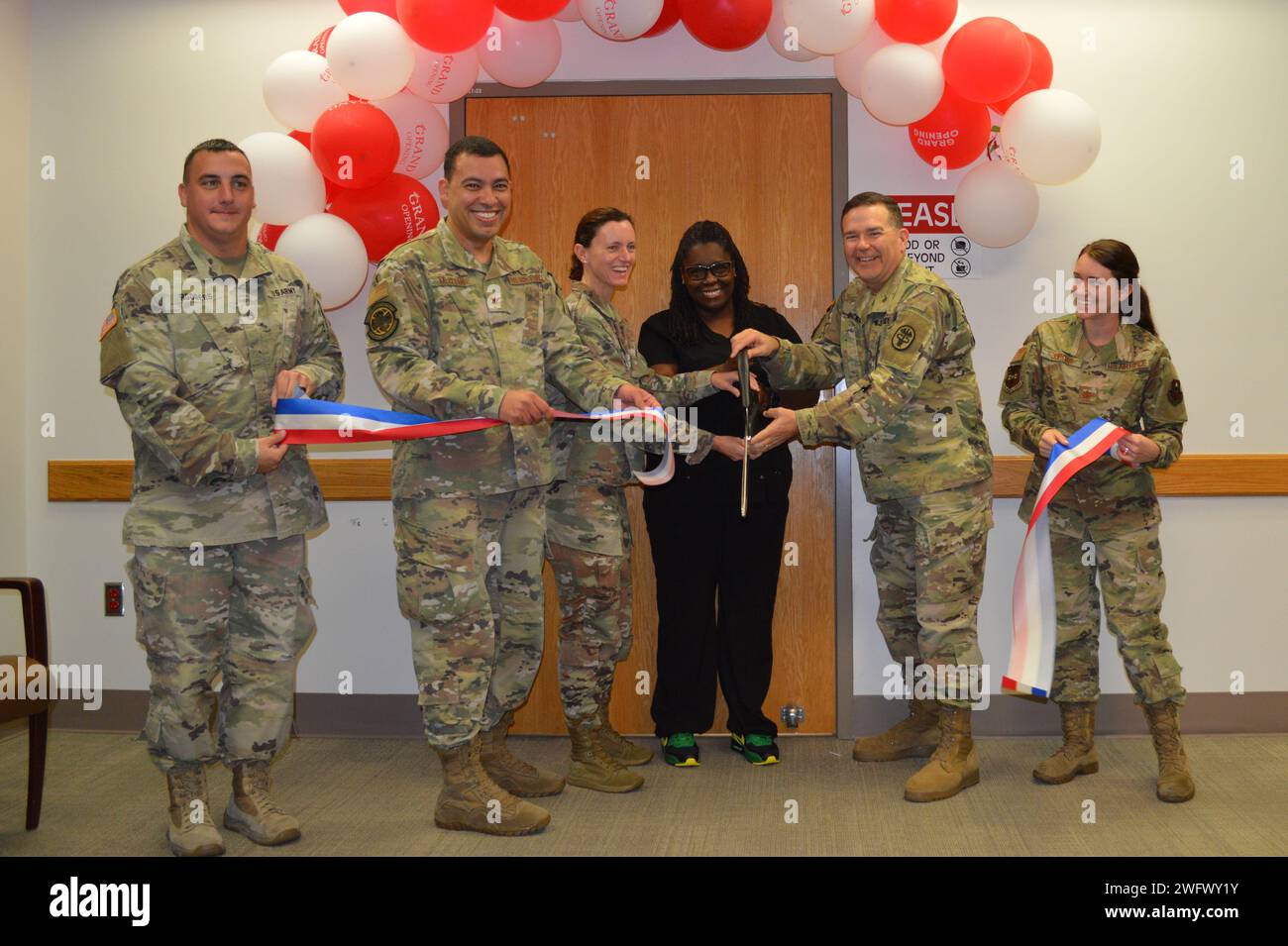 From left, Army Staff Sgt. Jordan Rogers, Brooke Army Medical Center ...