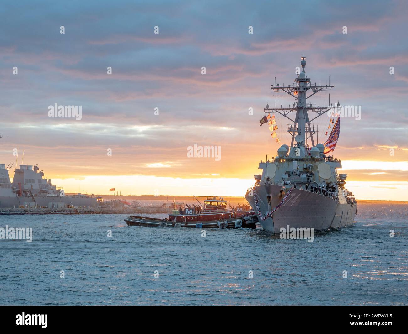 240104-N-XI307-1032 The Arleigh Burke-class guided-missile destroyer ...