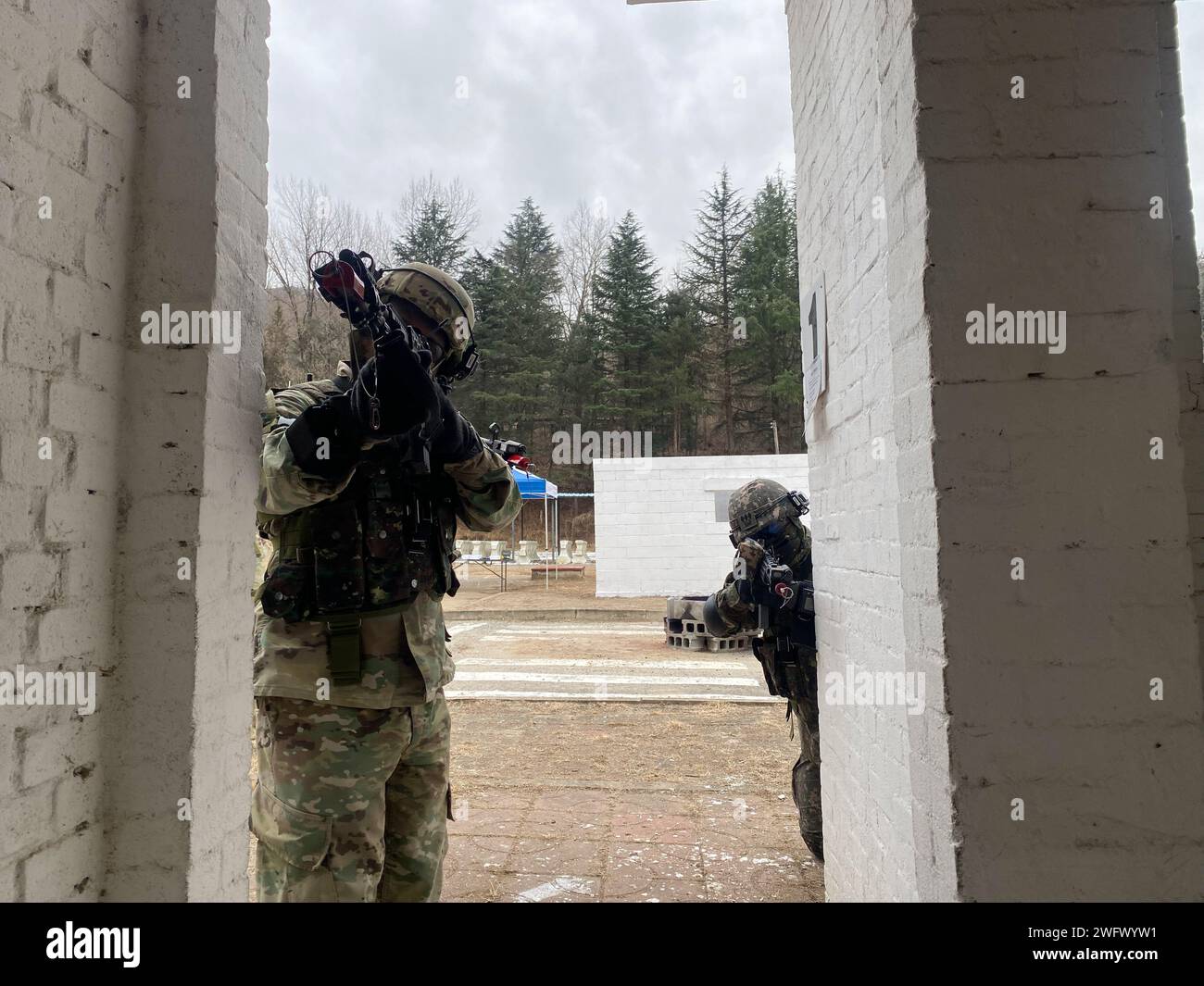 USAG Daegu HHC Soldiers conduct training with ROK Army 50th Infantry ...