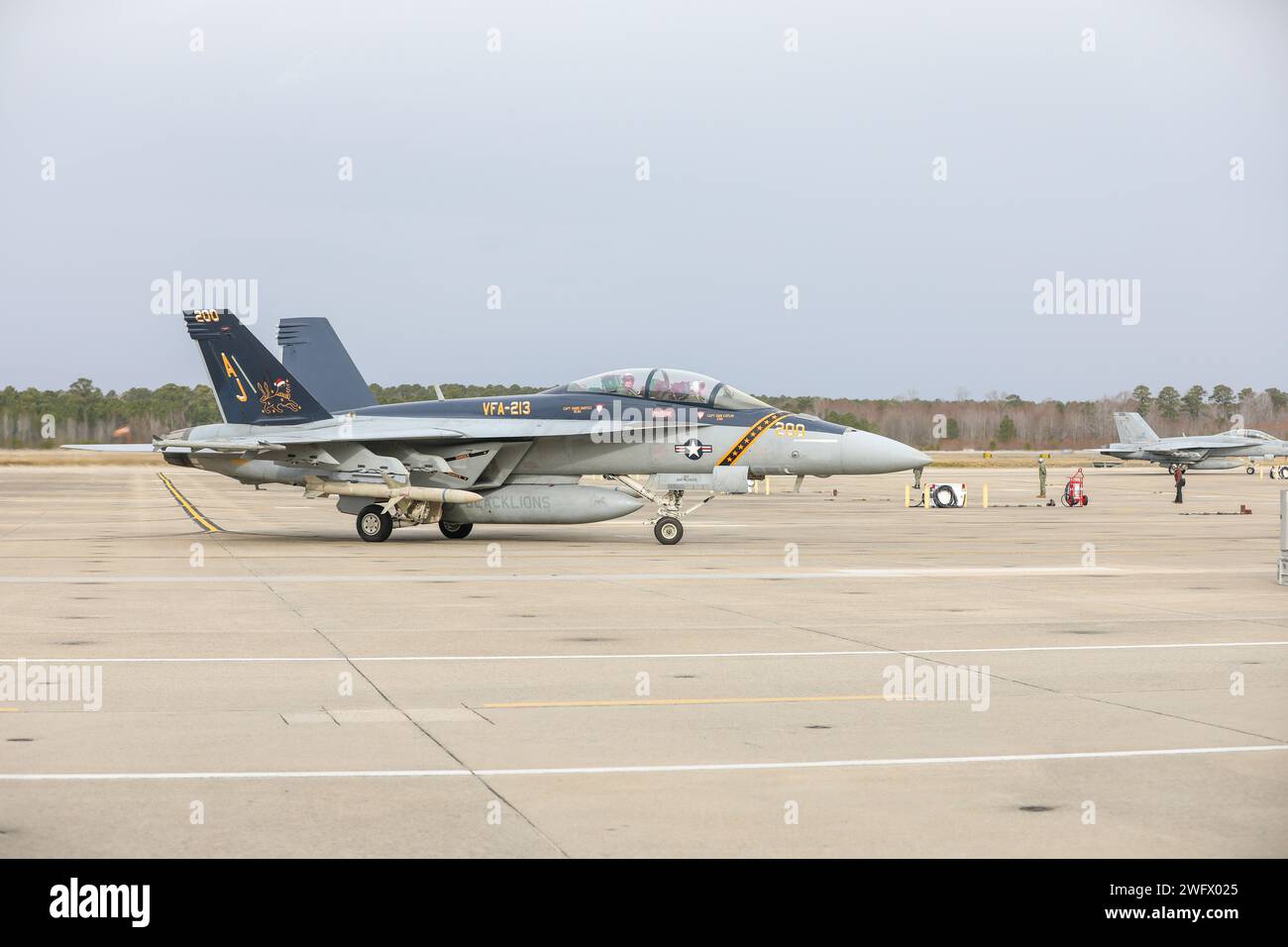 240115-N-YM590-1087 VIRGINIA BEACH, Va. (Jan. 15, 2024)- An F/A-18F ...