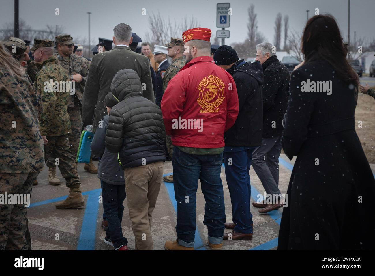 U S Marines Of 4th Marine Division 2nd Battalion 25th Marine Regiment